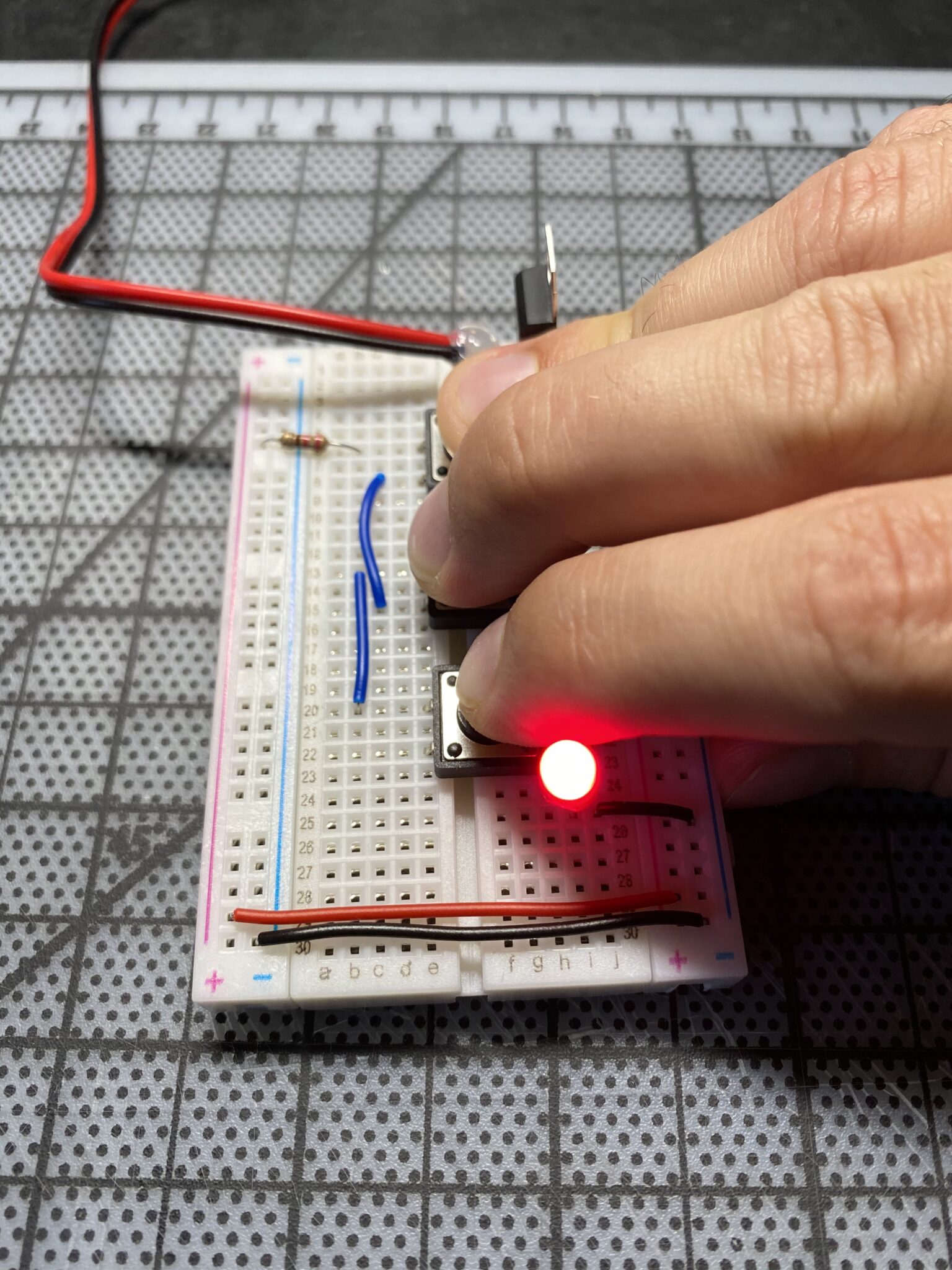 Lab: Switches and Pushbuttons – Brandon Roots